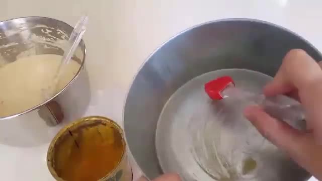 طرز تهیه کیک اسفنجی برای ۱۰ نفر